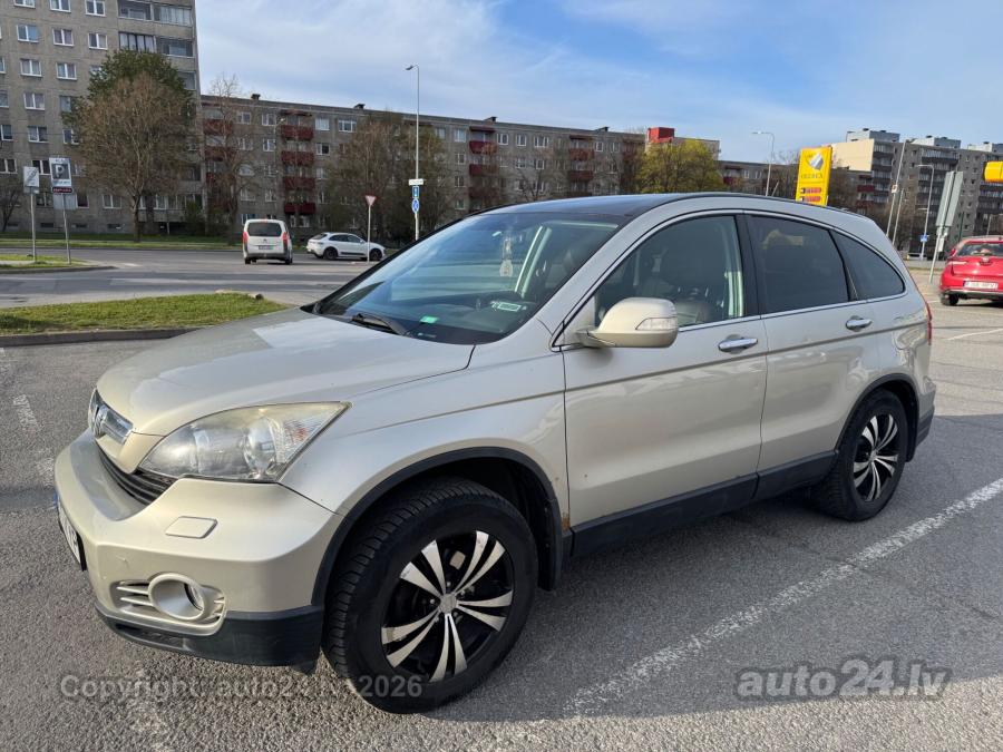 Pelēks Honda CR-V 2007 Tallina, ar dzinēja tilpumu 2.00 L un nobraukumu 306 tūkst. km par 5500 €, foto 1 vietnē AUTOMOTO.COM.LV