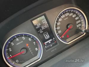 Pelēks Honda CR-V 2007 Tallina, ar dzinēja tilpumu 2.00 L un nobraukumu 306 tūkst. km par 5500 €, foto 15 vietnē AUTOMOTO.COM.LV