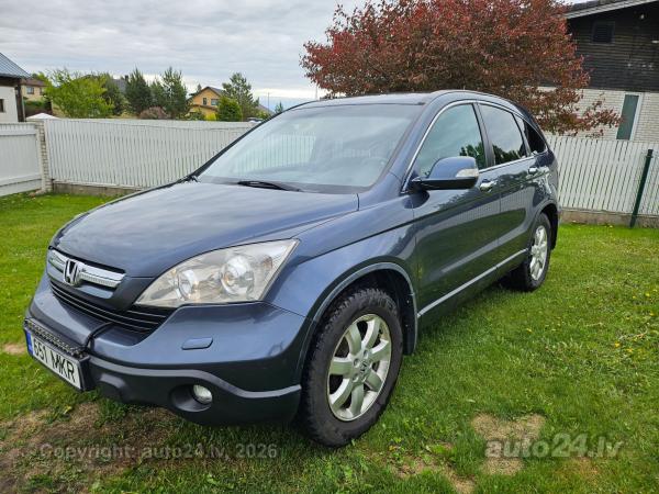 Grey Honda CR-V 2007 in Tartu, with an engine capacity of 2.00 L and mileage of 0 thousand km for 3450 €, photo 1 on AUTOMOTO.COM.LV