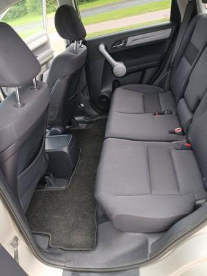Pelēks Honda CR-V 2007 Pērnava, ar dzinēja tilpumu 2.00 L un nobraukumu 197 tūkst. km par 4300 €, foto 5 vietnē AUTOMOTO.COM.LV