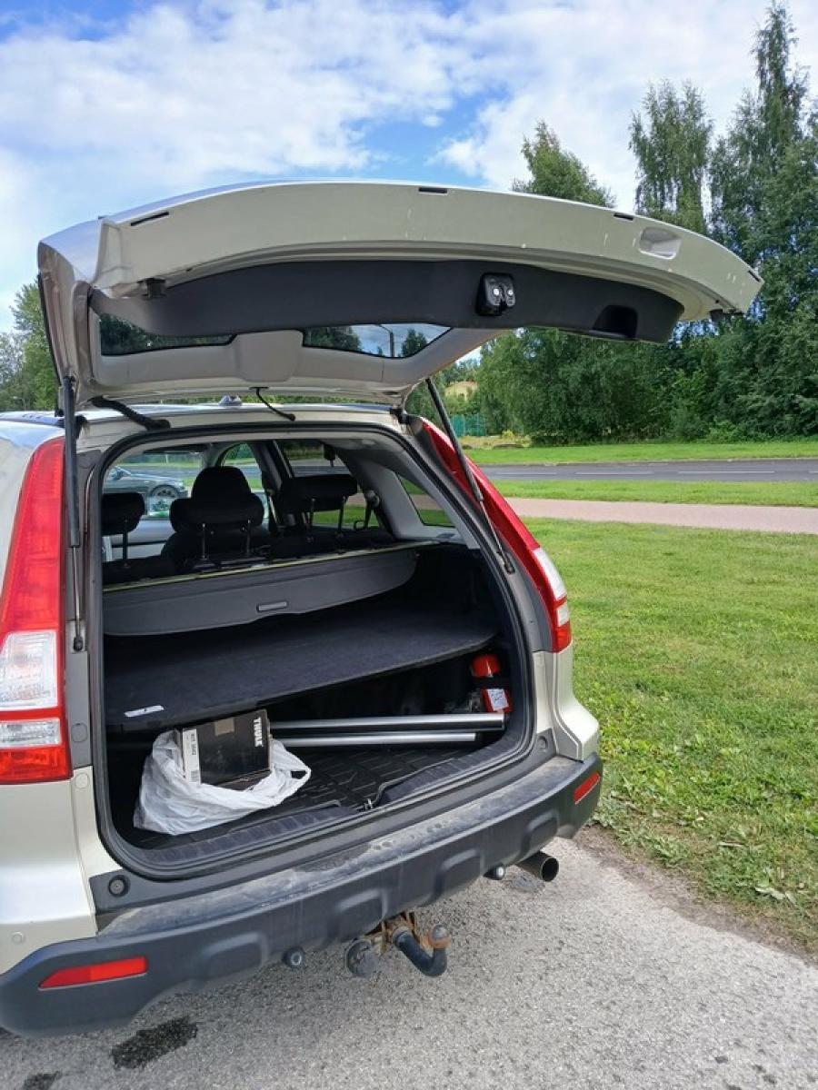 Pelēks Honda CR-V 2007 Pērnava, ar dzinēja tilpumu 2.00 L un nobraukumu 197 tūkst. km par 4300 €, foto 13 vietnē AUTOMOTO.COM.LV