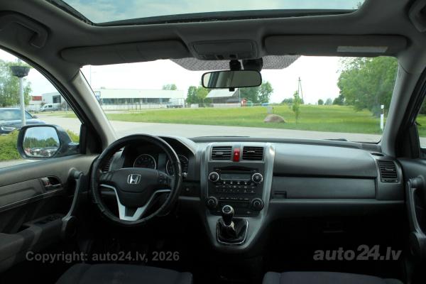 Pelēks Honda CR-V 2008 Tartu, ar dzinēja tilpumu 2.00 L un nobraukumu 310 tūkst. km par 3899 €, foto 8 vietnē AUTOMOTO.COM.LV