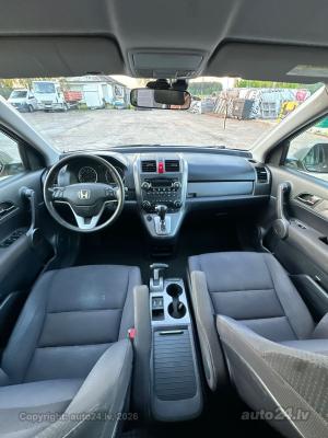 Grey Honda CR-V 2008 in Tallinn, with an engine capacity of 2.00 L and mileage of 320 thousand km for 3890 €, photo 18 on AUTOMOTO.COM.LV