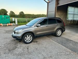 Grey Honda CR-V 2008 in Tallinn, with an engine capacity of 2.00 L and mileage of 320 thousand km for 3890 €, photo 26 on AUTOMOTO.COM.LV