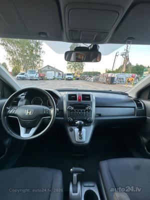 Grey Honda CR-V 2008 in Tallinn, with an engine capacity of 2.00 L and mileage of 320 thousand km for 3890 €, photo 28 on AUTOMOTO.COM.LV