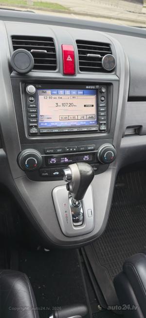 Pelēks Honda CR-V 2008 Tartu, ar dzinēja tilpumu 2.00 L un nobraukumu 280 tūkst. km par 4200 €, foto 6 vietnē AUTOMOTO.COM.LV