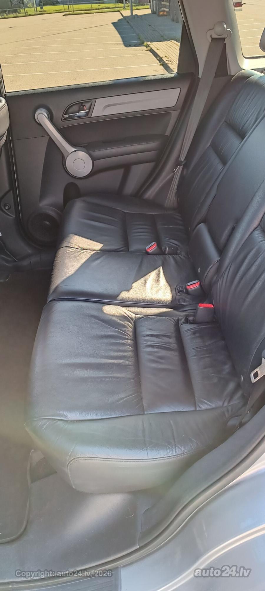 Pelēks Honda CR-V 2008 Tartu, ar dzinēja tilpumu 2.00 L un nobraukumu 280 tūkst. km par 4200 €, foto 12 vietnē AUTOMOTO.COM.LV