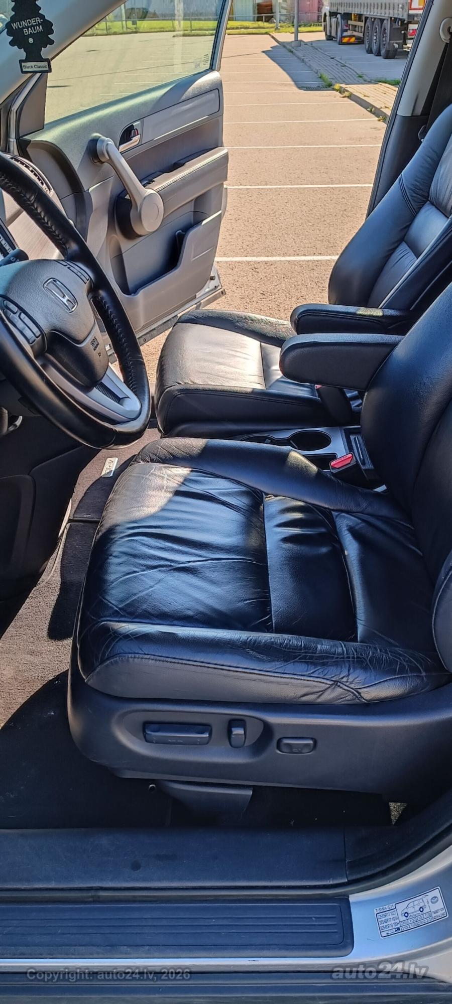 Pelēks Honda CR-V 2008 Tartu, ar dzinēja tilpumu 2.00 L un nobraukumu 280 tūkst. km par 4200 €, foto 14 vietnē AUTOMOTO.COM.LV