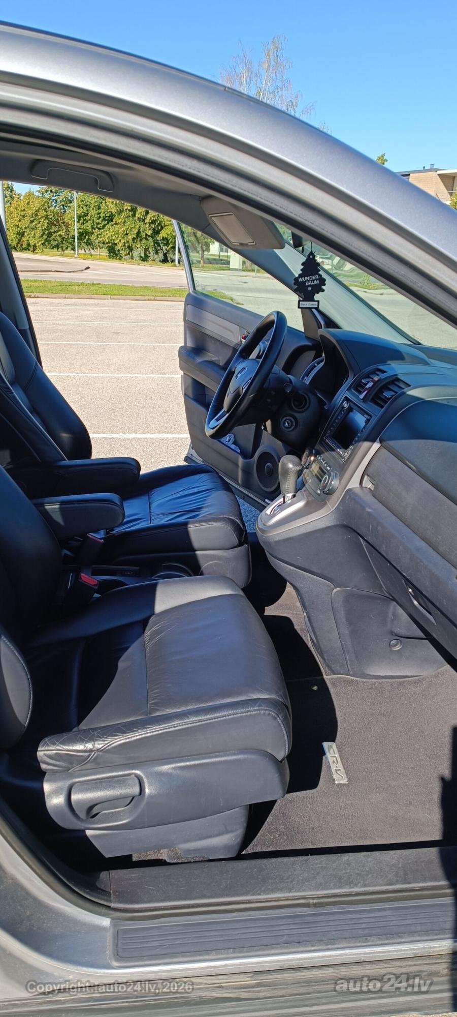 Pelēks Honda CR-V 2008 Tartu, ar dzinēja tilpumu 2.00 L un nobraukumu 280 tūkst. km par 4200 €, foto 15 vietnē AUTOMOTO.COM.LV