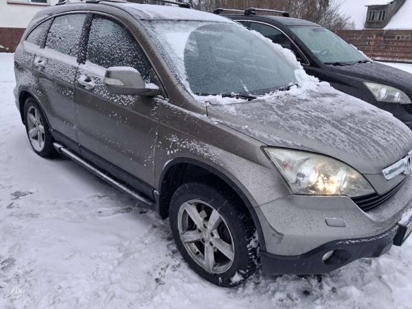 Pelēks Honda CR-V 2009 Prienai, ar dzinēja tilpumu 2.20 L un nobraukumu 250 tūkst. km par 2700 €, foto 1 vietnē AUTOMOTO.COM.LV
