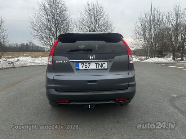Pelēks Honda CR-V 2012 Tallina, ar dzinēja tilpumu 2.00 L un nobraukumu 83 tūkst. km par 12490 €, foto 5 vietnē AUTOMOTO.COM.LV