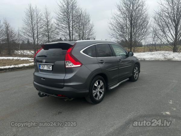 Pelēks Honda CR-V 2012 Tallina, ar dzinēja tilpumu 2.00 L un nobraukumu 83 tūkst. km par 12490 €, foto 6 vietnē AUTOMOTO.COM.LV