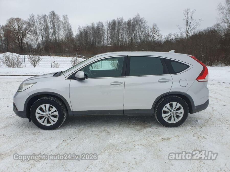 Grey Honda CR-V 2013 in Voru, with an engine capacity of 2.20 L and mileage of 310 thousand km for 7500 €, photo 2 on AUTOMOTO.COM.LV