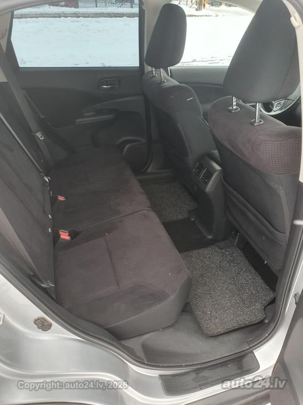 Pelēks Honda CR-V 2013 Veru, ar dzinēja tilpumu 2.20 L un nobraukumu 310 tūkst. km par 7500 €, foto 11 vietnē AUTOMOTO.COM.LV