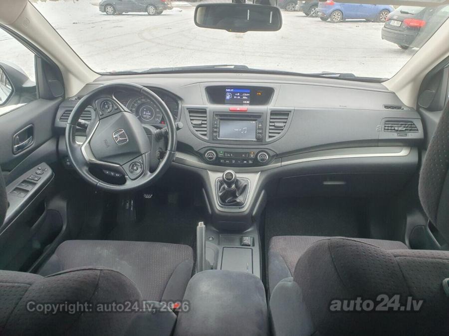 Grey Honda CR-V 2013 in Voru, with an engine capacity of 2.20 L and mileage of 310 thousand km for 7500 €, photo 12 on AUTOMOTO.COM.LV