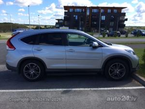 Pelēks Honda CR-V 2013 Tallina, ar dzinēja tilpumu 2.00 L un nobraukumu 207 tūkst. km par 12900 €, foto 3 vietnē AUTOMOTO.COM.LV