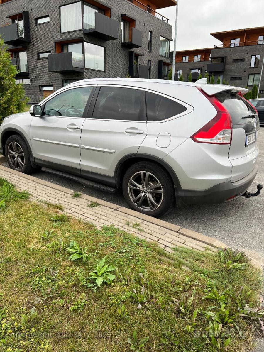 Pelēks Honda CR-V 2013 Tallina, ar dzinēja tilpumu 2.00 L un nobraukumu 207 tūkst. km par 12900 €, foto 12 vietnē AUTOMOTO.COM.LV