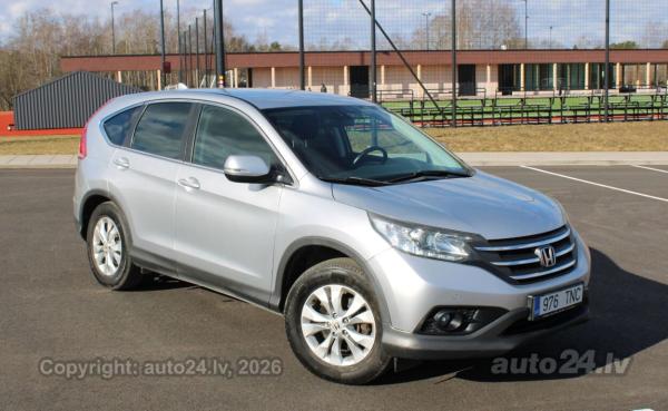 Grey Honda CR-V 2013 in Rapla, with an engine capacity of 2.20 L and mileage of 310 thousand km for 8295 €, photo 1 on AUTOMOTO.COM.LV