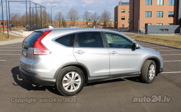 Grey Honda CR-V 2013 in Rapla, with an engine capacity of 2.20 L and mileage of 310 thousand km for 8295 €, photo 3 on AUTOMOTO.COM.LV