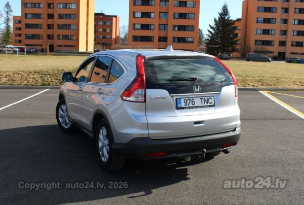 Grey Honda CR-V 2013 in Rapla, with an engine capacity of 2.20 L and mileage of 310 thousand km for 8295 €, photo 5 on AUTOMOTO.COM.LV