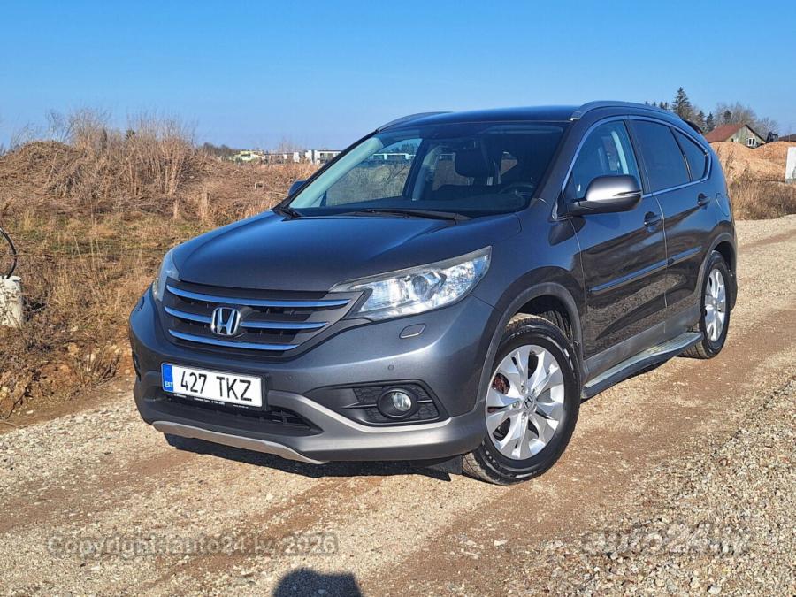 Grey Honda CR-V 2014 in Tallinn, with an engine capacity of 2.00 L and mileage of 200 thousand km for 9990 €, photo 1 on AUTOMOTO.COM.LV
