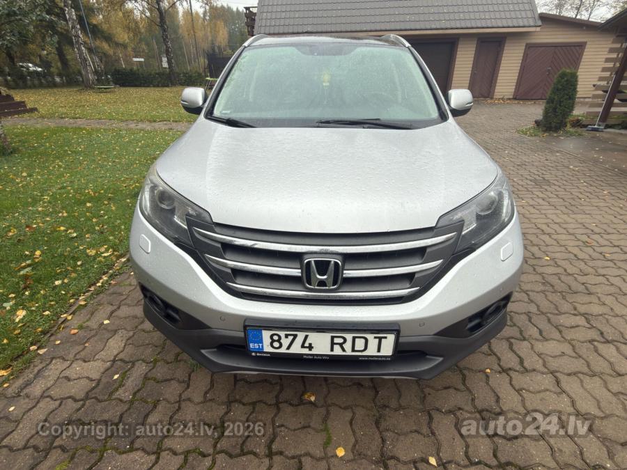 Pelēks Honda CR-V 2014 Jehvi, ar dzinēja tilpumu 2.20 L un nobraukumu 227 tūkst. km par 11000 €, foto 3 vietnē AUTOMOTO.COM.LV