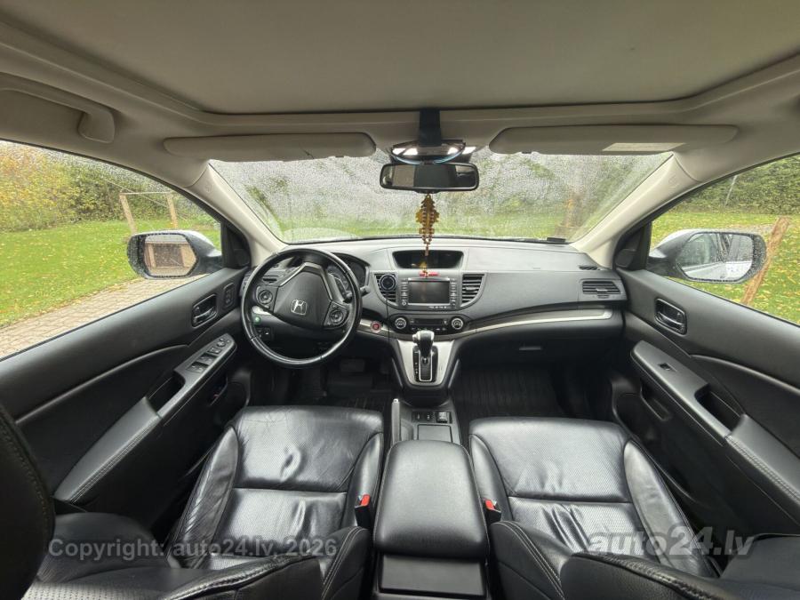 Pelēks Honda CR-V 2014 Jehvi, ar dzinēja tilpumu 2.20 L un nobraukumu 227 tūkst. km par 11000 €, foto 9 vietnē AUTOMOTO.COM.LV