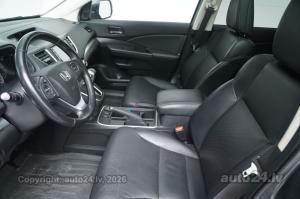 Grey Honda CR-V 2015 in Tallinn, with an engine capacity of 2.00 L and mileage of 149 thousand km for 15990 €, photo 6 on AUTOMOTO.COM.LV