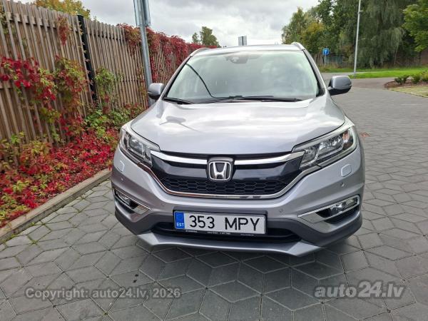 Grey Honda CR-V 2016 in Tallinn, with an engine capacity of 2.00 L and mileage of 147 thousand km for 14900 €, photo 8 on AUTOMOTO.COM.LV