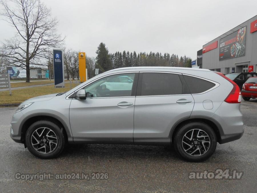 Pelēks Honda CR-V 2017 Viljandi, ar dzinēja tilpumu 1.60 L un nobraukumu 190 tūkst. km par 14990 €, foto 22 vietnē AUTOMOTO.COM.LV