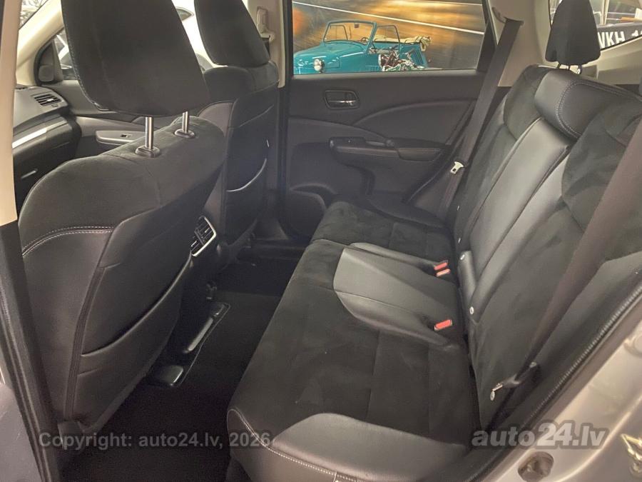 Grey Honda CR-V 2018 in Johvi, with an engine capacity of 2.00 L and mileage of 158 thousand km for 15500 €, photo 10 on AUTOMOTO.COM.LV