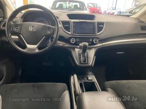 Grey Honda CR-V 2018 in Johvi, with an engine capacity of 2.00 L and mileage of 158 thousand km for 15500 €, photo 14 on AUTOMOTO.COM.LV