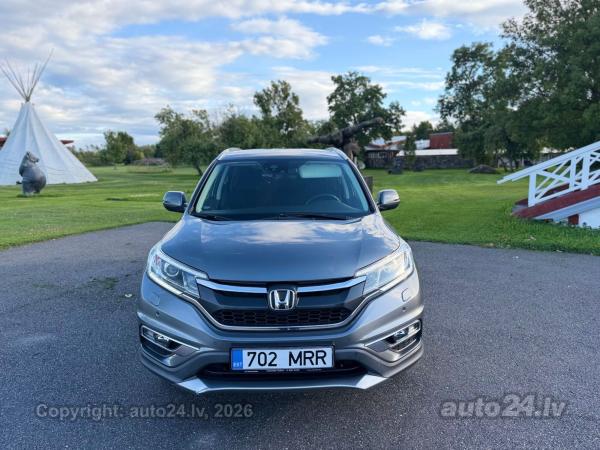 Honda CR-V 2018 in Tallinn on AUTOMOTO.COM.LV Grey Honda CR-V 2018 in Tallinn, with an engine capacity of 2.00 L and mileage of 91 thousand km for 18500 €, photo 7 on AUTOMOTO.COM.LV