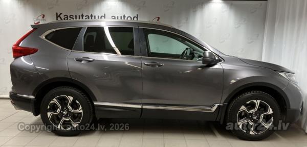 Grey Honda CR-V 2019 in Tallinn, with an engine capacity of 1.50 L and mileage of 111 thousand km for 19900 €, photo 4 on AUTOMOTO.COM.LV