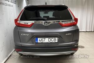 Grey Honda CR-V 2019 in Tallinn, with an engine capacity of 1.50 L and mileage of 111 thousand km for 19900 €, photo 6 on AUTOMOTO.COM.LV