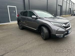 Grey Honda CR-V 2019 in Tallinn, with an engine capacity of 2.00 L and mileage of 120 thousand km for 23700 €, photo 8 on AUTOMOTO.COM.LV