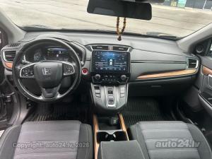 Grey Honda CR-V 2019 in Tallinn, with an engine capacity of 2.00 L and mileage of 120 thousand km for 23700 €, photo 14 on AUTOMOTO.COM.LV