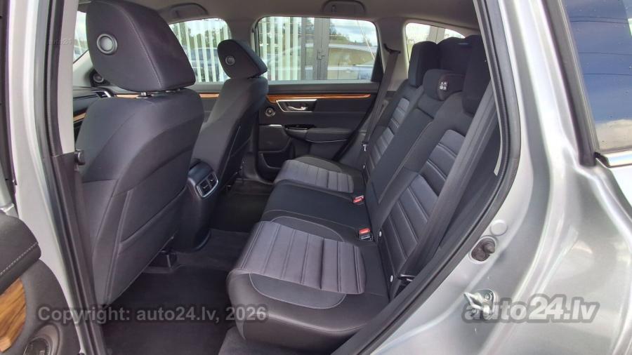 Pelēks Honda CR-V 2019 Tartu, ar dzinēja tilpumu 2.00 L un nobraukumu 127 tūkst. km par 20990 €, foto 16 vietnē AUTOMOTO.COM.LV