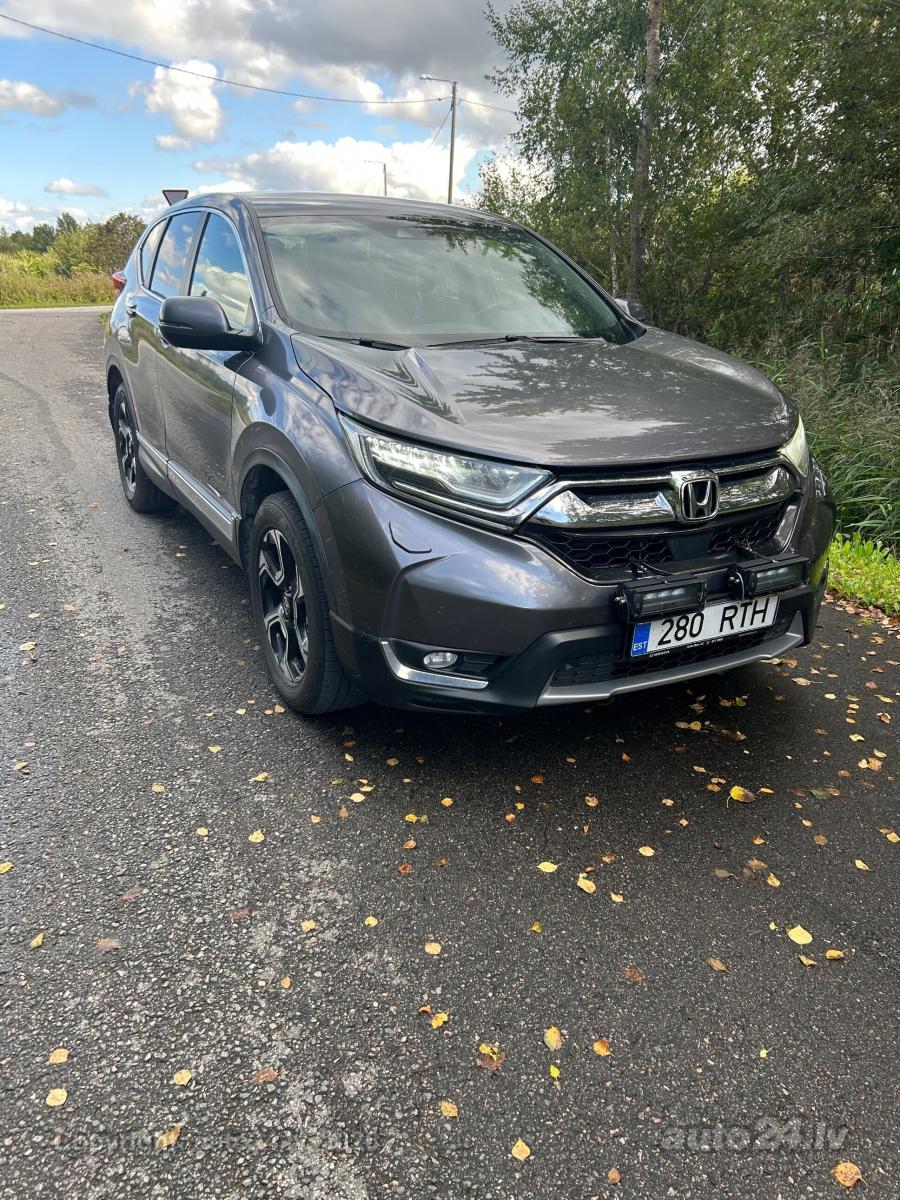 Pelēks Honda CR-V 2020 Tallina, ar dzinēja tilpumu 1.50 L un nobraukumu 239 tūkst. km par 17000 €, foto 3 vietnē AUTOMOTO.COM.LV