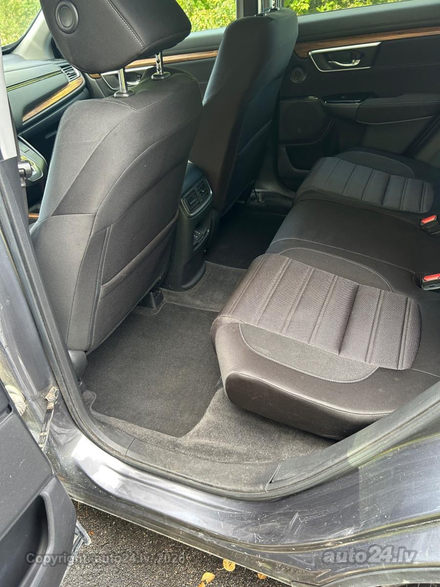 Pelēks Honda CR-V 2020 Tallina, ar dzinēja tilpumu 1.50 L un nobraukumu 239 tūkst. km par 17000 €, foto 8 vietnē AUTOMOTO.COM.LV