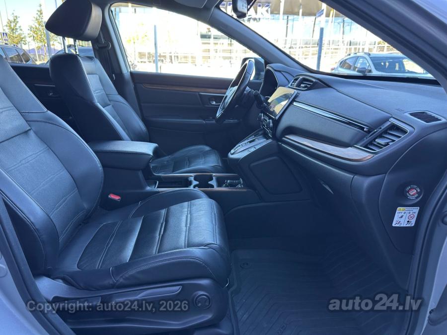 Pelēks Honda CR-V 2021 Tallina, ar dzinēja tilpumu 2.00 L un nobraukumu 173 tūkst. km par 23490 €, foto 10 vietnē AUTOMOTO.COM.LV