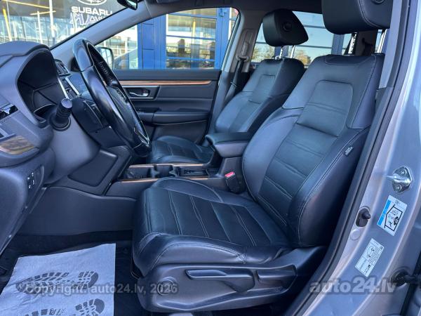 Grey Honda CR-V 2021 in Tallinn, with an engine capacity of 2.00 L and mileage of 173 thousand km for 23490 €, photo 11 on AUTOMOTO.COM.LV