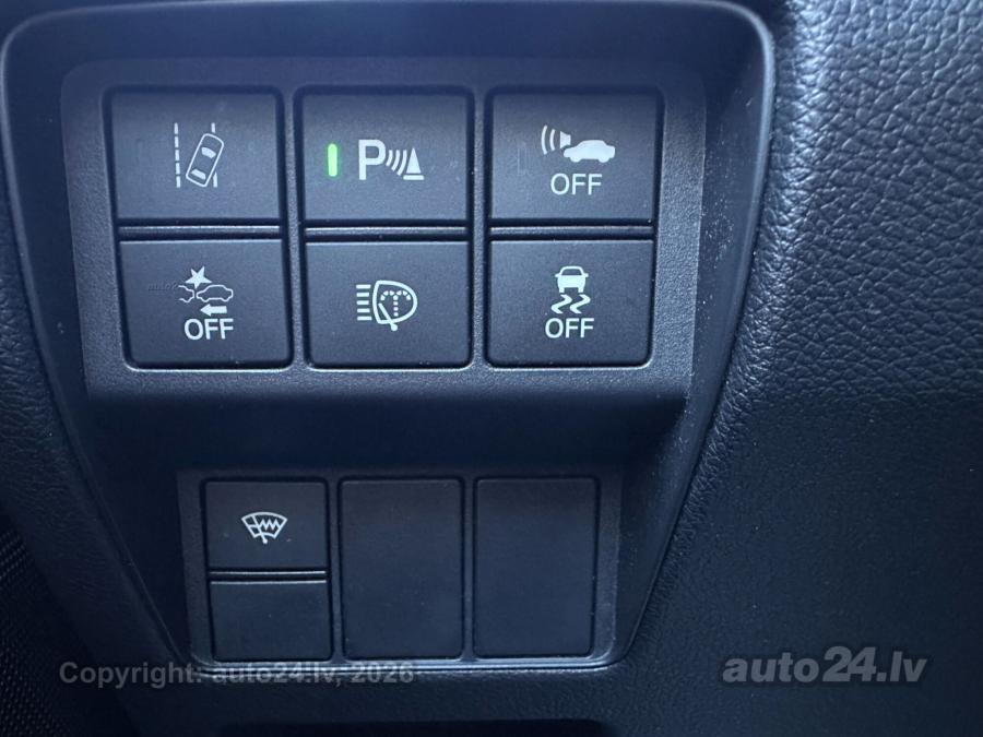 Pelēks Honda CR-V 2021 Tallina, ar dzinēja tilpumu 2.00 L un nobraukumu 173 tūkst. km par 23490 €, foto 17 vietnē AUTOMOTO.COM.LV