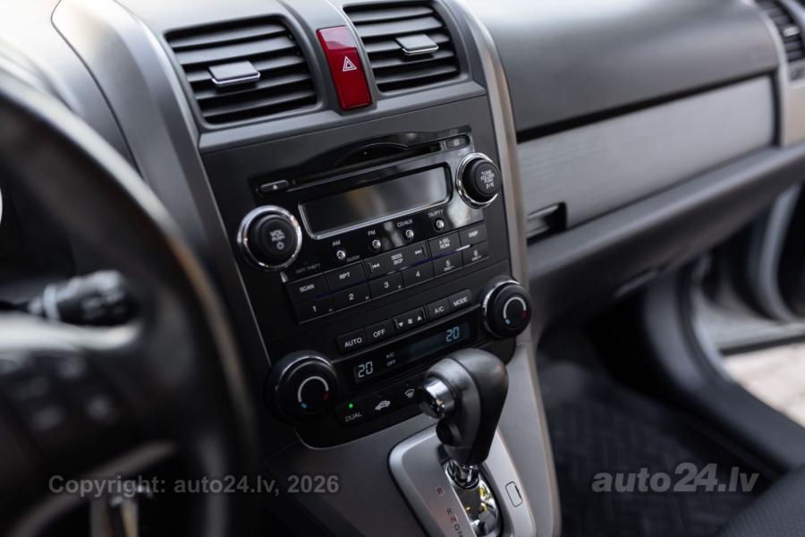 Honda CR-V 2007 Tallina, ar dzinēja tilpumu 2.00 L un nobraukumu 138 tūkst. km par 4999 €, foto 21 vietnē AUTOMOTO.COM.LV