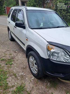 Honda CR-V 2003 in Vilnius, with an engine capacity of 2.00 L and mileage of 286 thousand km for 2200 €, photo 3 on AUTOMOTO.COM.LV