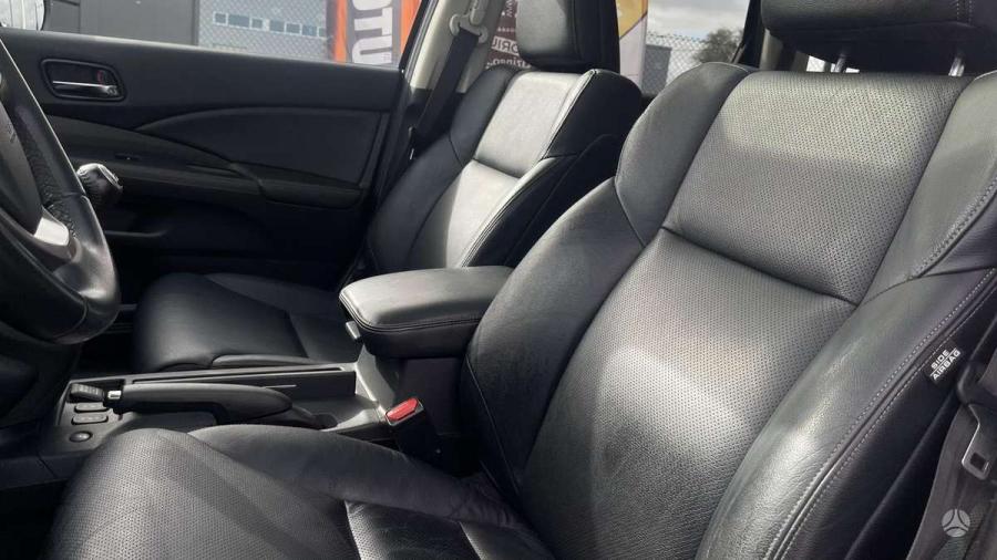 Orange Honda CR-V 2012 in Marijampole, with an engine capacity of 2.20 L and mileage of 219 thousand km for 9990 €, photo 22 on AUTOMOTO.COM.LV