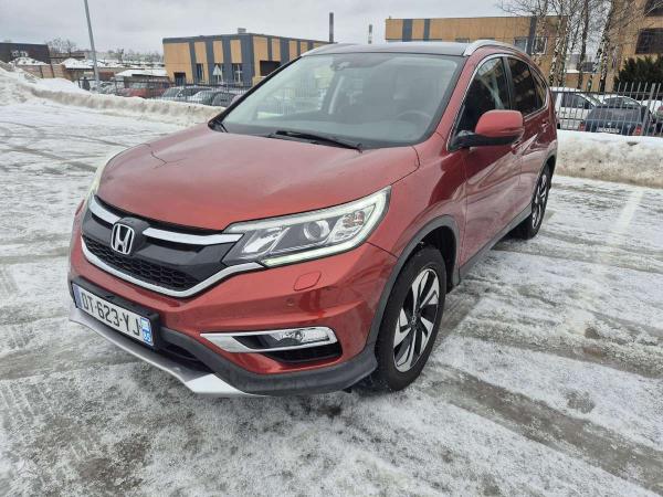 Orange Honda CR-V 2015 in Taurage, with an engine capacity of 1.60 L and mileage of 220 thousand km for 12300 €, photo 1 on AUTOMOTO.COM.LV