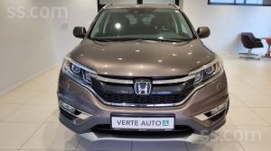 Oranžs Honda CR-V 2017 Rīga, ar dzinēja tilpumu 2.00 L un nobraukumu 83 tūkst. km par 19490 €, foto 3 vietnē AUTOMOTO.COM.LV