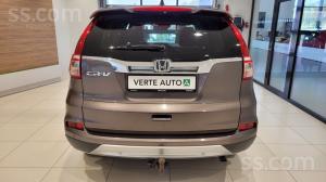 Oranžs Honda CR-V 2017 Rīga, ar dzinēja tilpumu 2.00 L un nobraukumu 83 tūkst. km par 19490 €, foto 6 vietnē AUTOMOTO.COM.LV