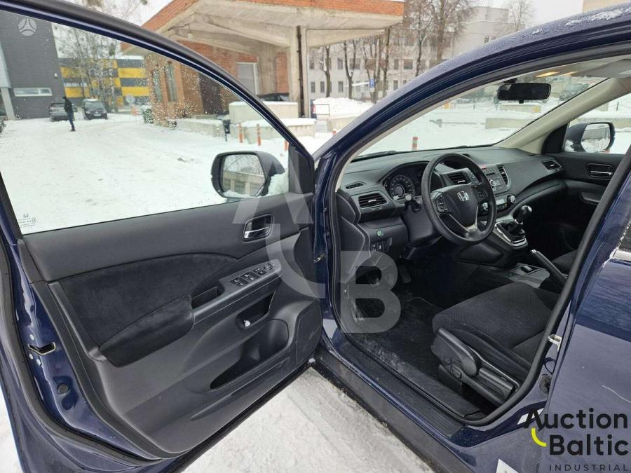 Honda CR-V 2013 in Kaunas, with an engine capacity of 2.00 L and mileage of 249 thousand km for 4000 €, photo 7 on AUTOMOTO.COM.LV